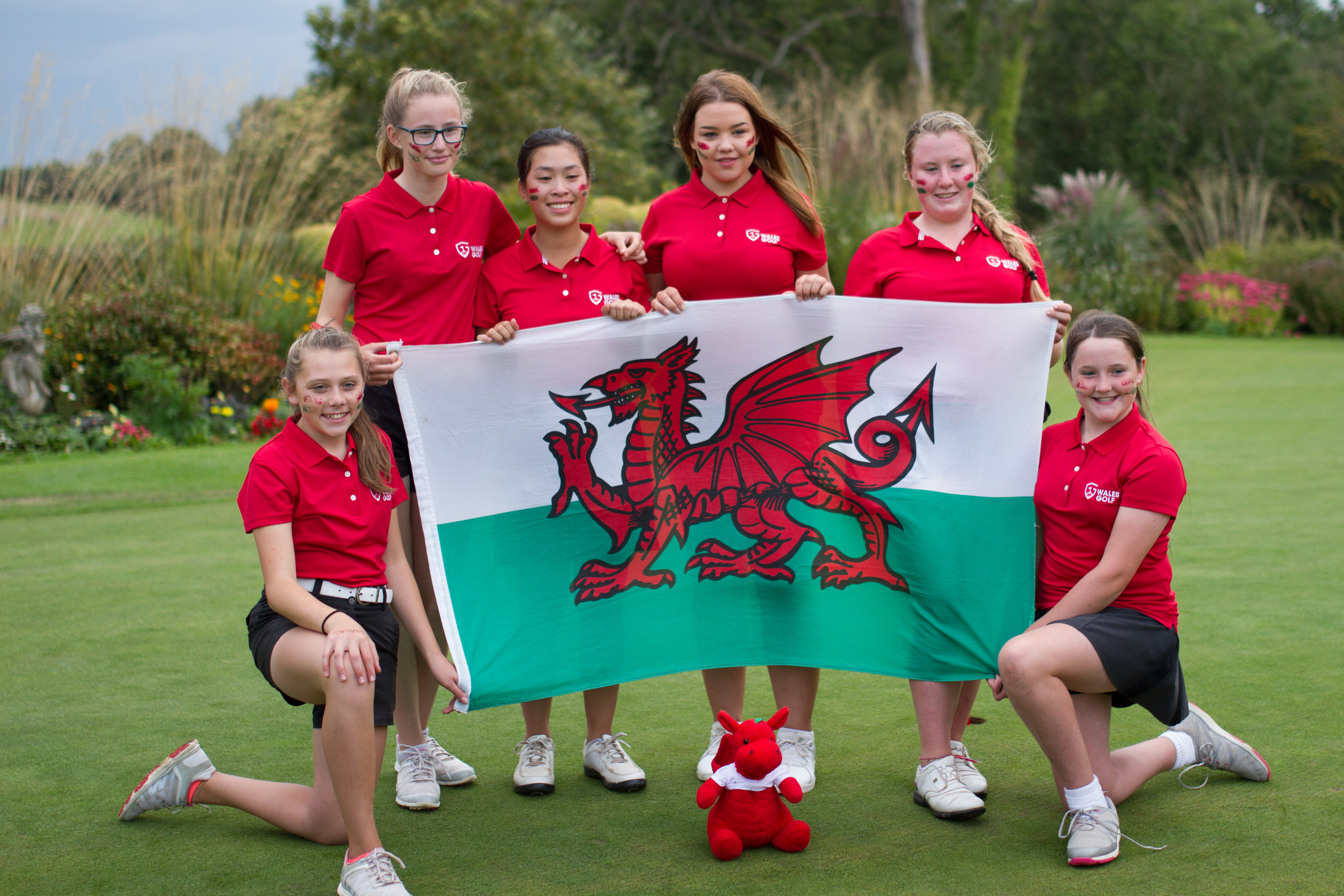 Isobel Kelly debuts for Wales!